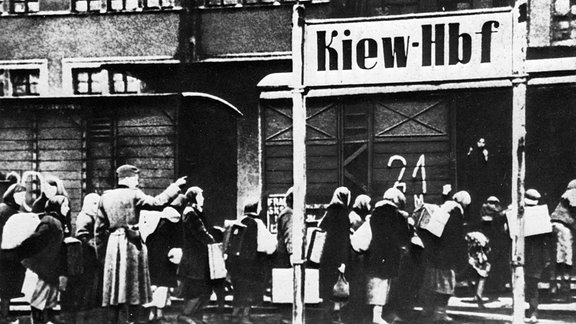 Zwangsarbeit im NS-Staat und das lange Schweigen | MDR.DE