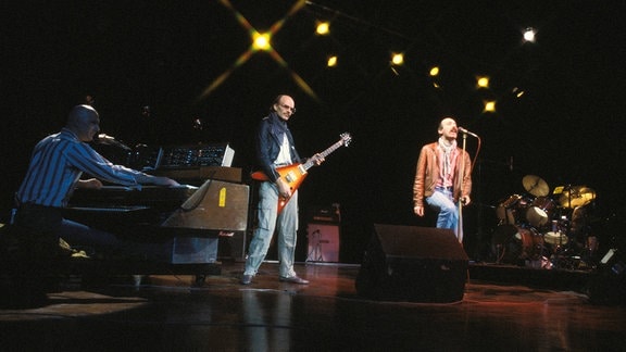 Musikwelt trauert um City-Gründer Fritz Puppel | MDR.DE