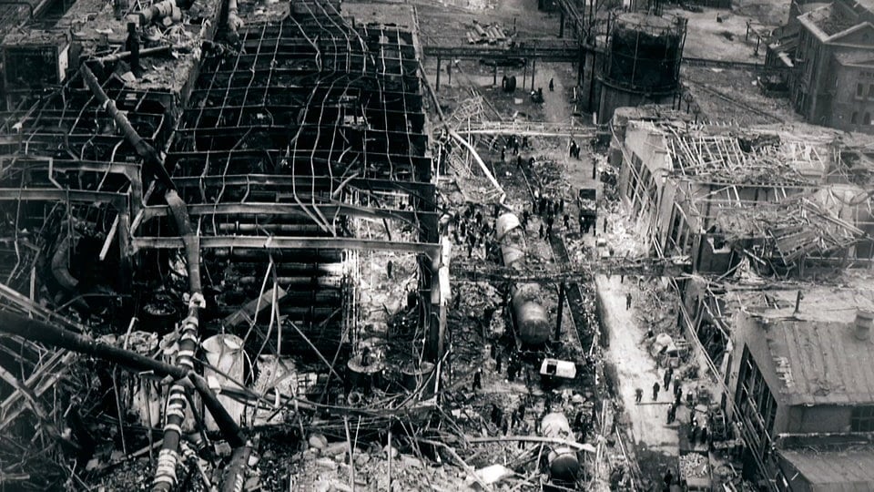 11.07.1968: Chemieexplosion in Bitterfeld mit 42 Todesopfern | MDR.DE