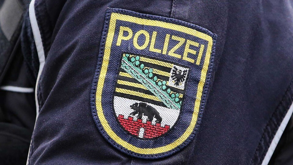 Magdeburg: Überfall auf Tankstelle, Polizei sucht Zeugen | MDR.DE