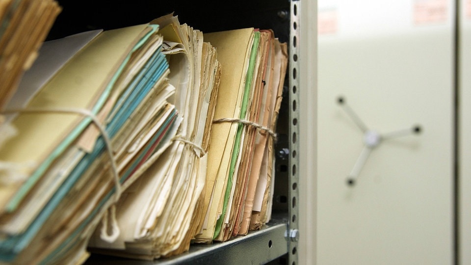 Aufarbeitung der DDR: Mehr Menschen wollen Stasi-Akten einsehen