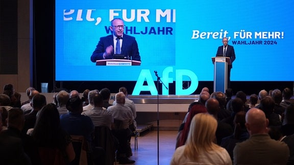 Afd Sachsen Verabschiedet In Glauchau Programm Für Die Landtagswahl