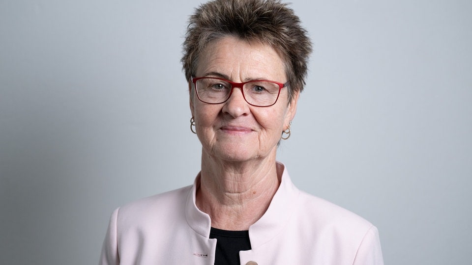 Die Spitzenkandidaten und -kandidatinnen im Interview: Sabine ...