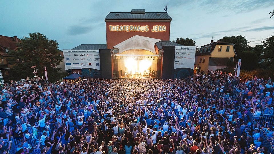 Olli Schulz, Deine Freunde und Dota kommen zur Kulturarena Jena | MDR.DE