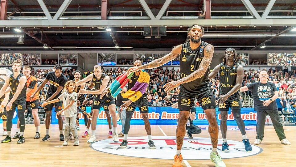 Basketball: Zwei Matchbälle für das Finale – Niners Chemnitz gegen ALBA ...