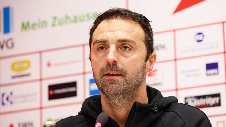 Hallescher FC - Pressekoferenz mit Sreto Ristic vor dem FSA-Pokalfinale ...