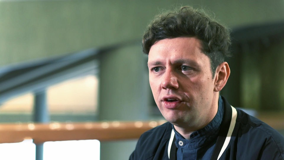 Von Hamlet bis Hollywood - Der Schauspieler Christian Friedel | MDR.DE