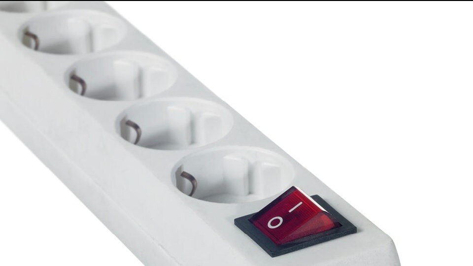 Nicht vergessen: Schweizer Stecker | MDR.DE