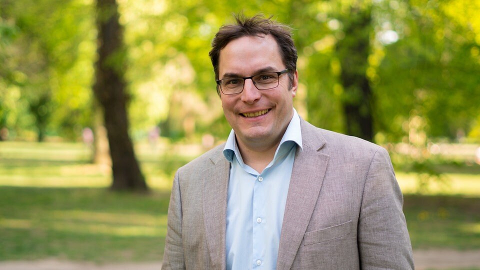 Interview mit Prof. Johannes Quaas zum 6. IPCC-Synthesebericht | MDR.DE